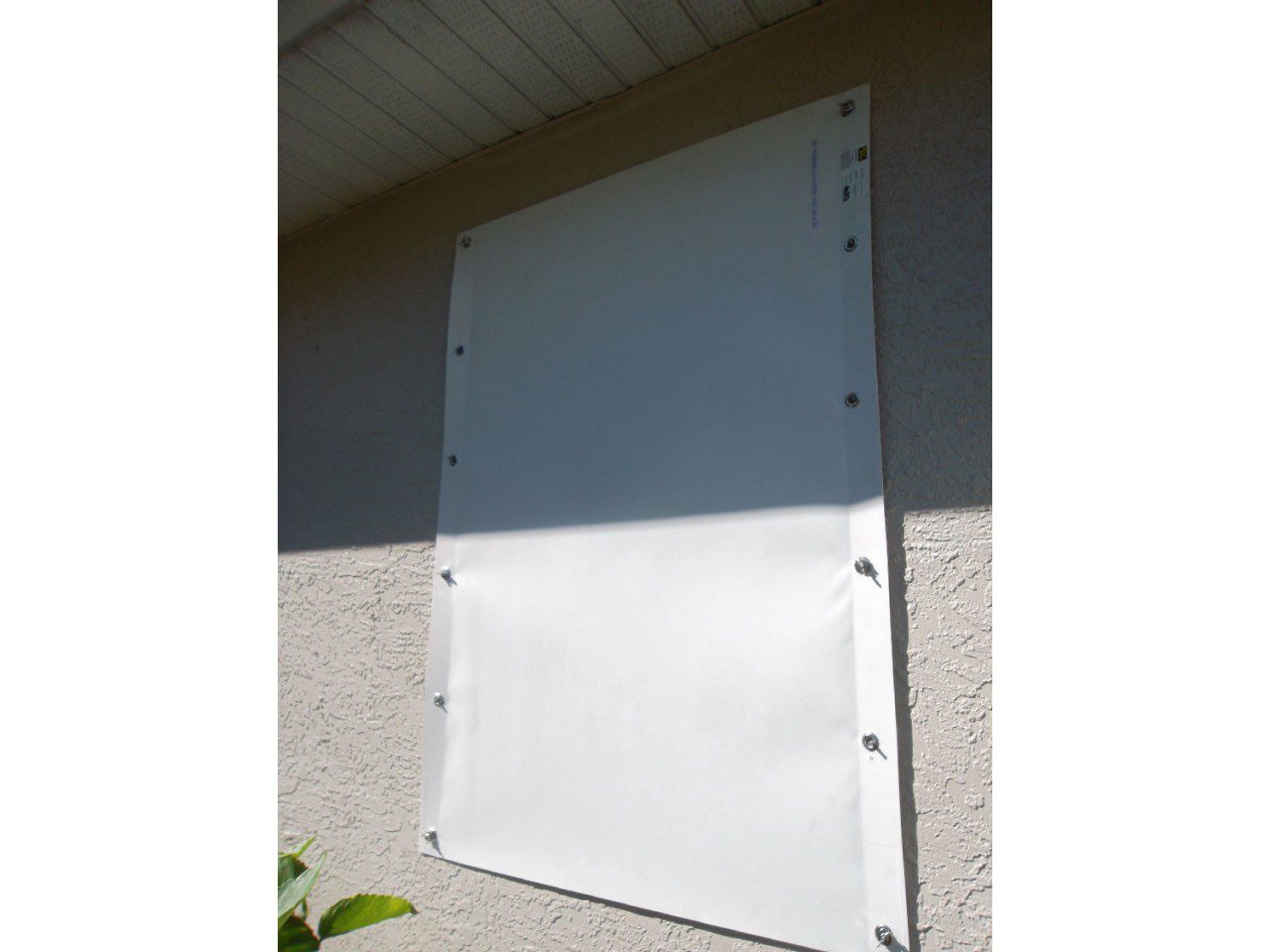 Hurricane Screens - Sun Control Aluminum & Remodeling
